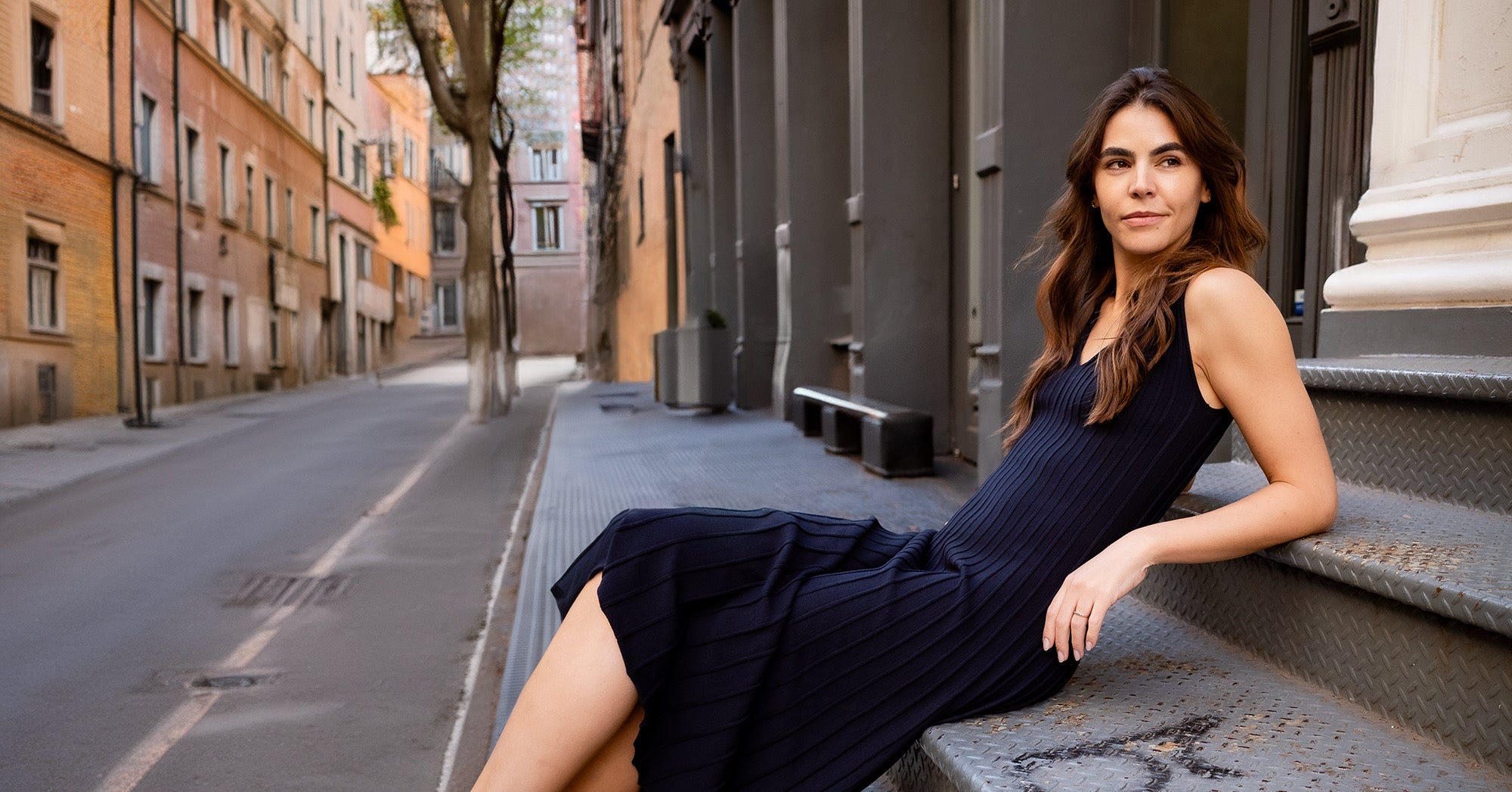 ANABEL_NEW_YORK_AMANDA_NAVY_DRESS.jpg?v=1720725054